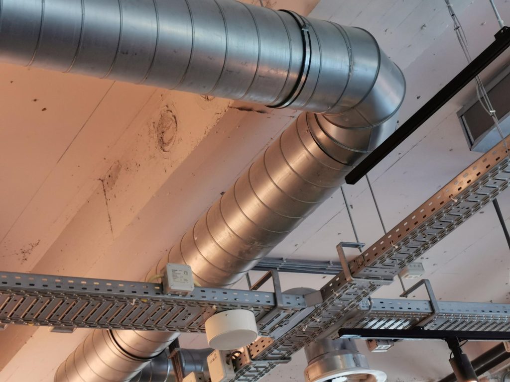 Différences entre conduit de fumée et conduit de ventilation